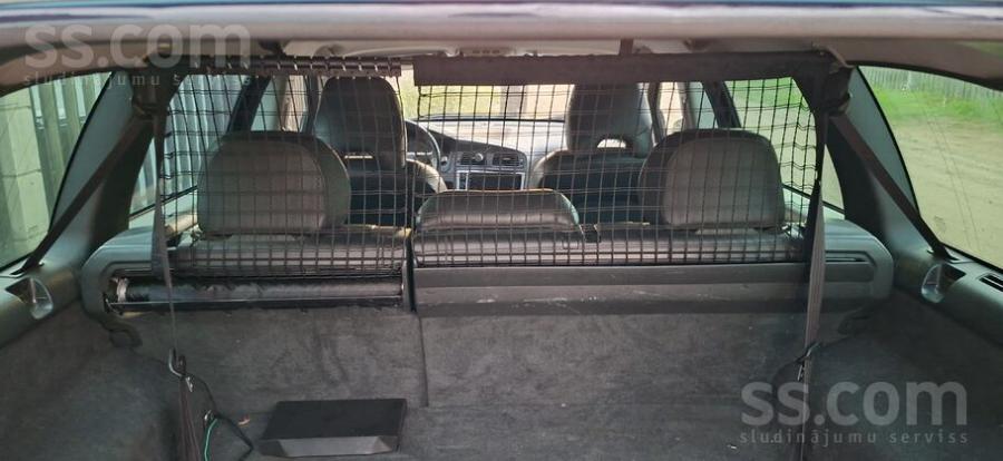 Blue Volvo V70 2004 in Daugavpils, with an engine capacity of 2.40 L and mileage of 317 thousand km for 1750 €, photo 13 on AUTOMOTO.COM.LV