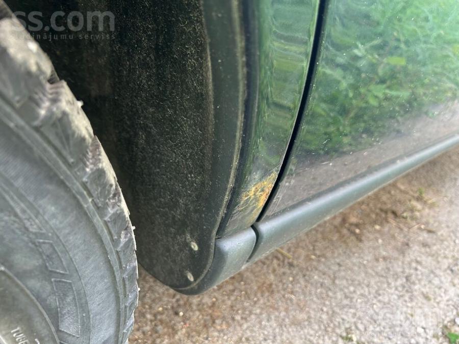 Zils Volvo V70 2004 Rīga, ar dzinēja tilpumu 2.40 L un nobraukumu 221 tūkst. km par 543 €, foto 8 vietnē AUTOMOTO.COM.LV