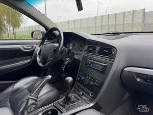 Синий Вольво В70 2004 в Каунас, объемом двигателя 2.40 л и пробегом 300 тыс. км за 1450 €, фото 11 на AUTOMOTO.COM.LV