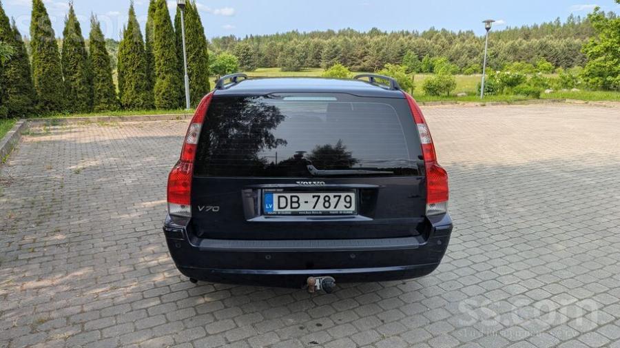 Zils Volvo V70 2005 Ogre, ar dzinēja tilpumu 2.40 L un nobraukumu 317 tūkst. km par 2100 €, foto 5 vietnē AUTOMOTO.COM.LV