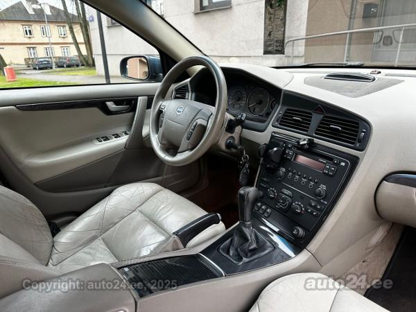 Синий Вольво В70 2005 в Пайде, объемом двигателя 2.40 л и пробегом 465 тыс. км за 2490 €, фото 11 на AUTOMOTO.COM.LV