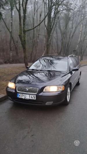 Zils Volvo V70 2005 Viļņa, ar dzinēja tilpumu 2.40 L un nobraukumu 312 tūkst. km par 1150 €, foto  vietnē AUTOMOTO.COM.LV