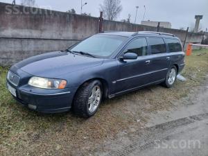Blue Volvo V70 2005 in Jelgava, with an engine capacity of 2.40 L and mileage of 471 thousand km for 970 €, photo  on AUTOMOTO.COM.LV