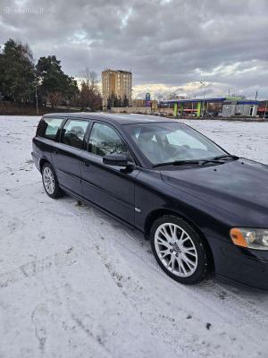 Синий Вольво В70 2005 в Вильнюс, объемом двигателя 2.40 л и пробегом 335 тыс. км за 950 €, фото 7 на AUTOMOTO.COM.LV