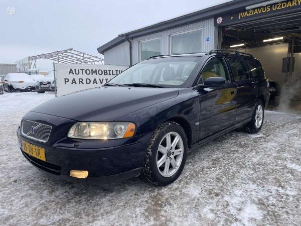 Zils Volvo V70 2005 Šauļi, ar dzinēja tilpumu 2.40 L un nobraukumu 433 tūkst. km par 1550 €, foto 1 vietnē AUTOMOTO.COM.LV