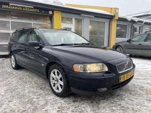 Blue Volvo V70 2005 in Siauliai, with an engine capacity of 2.40 L and mileage of 433 thousand km for 1550 €, photo 7 on AUTOMOTO.COM.LV