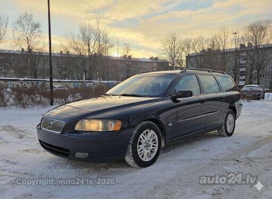 Blue Volvo V70 2005 in Tallinn, with an engine capacity of 0.00 L and mileage of 310 thousand km for 2300 €, photo 4 on AUTOMOTO.COM.LV