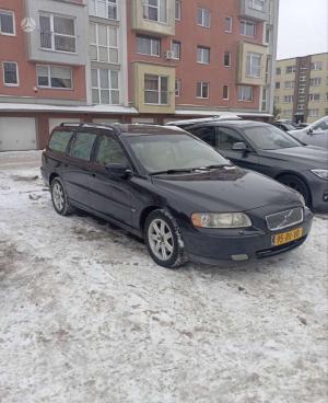 Blue Volvo V70 2005 in Siauliai, with an engine capacity of 2.40 L and mileage of 313 thousand km for 1999 €, photo  on AUTOMOTO.COM.LV