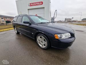 Zils Volvo V70 2005 Kretinga, ar dzinēja tilpumu 2.40 L un nobraukumu 320 tūkst. km par 1650 €, foto 3 vietnē AUTOMOTO.COM.LV