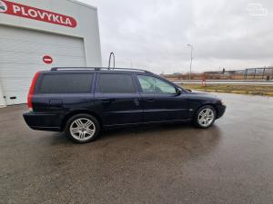 Zils Volvo V70 2005 Kretinga, ar dzinēja tilpumu 2.40 L un nobraukumu 320 tūkst. km par 1650 €, foto 4 vietnē AUTOMOTO.COM.LV