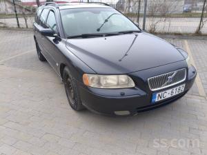 Zils Volvo V70 2005 Liepāja, ar dzinēja tilpumu 2.40 L un nobraukumu 327 tūkst. km par 1400 €, foto  vietnē AUTOMOTO.COM.LV