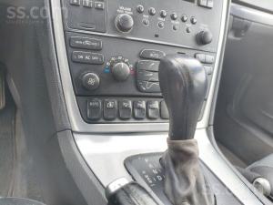 Zils Volvo V70 2005 Liepāja, ar dzinēja tilpumu 2.40 L un nobraukumu 327 tūkst. km par 1400 €, foto 10 vietnē AUTOMOTO.COM.LV