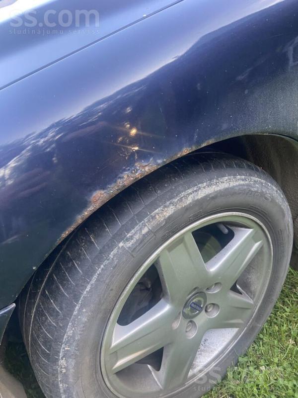 Zils Volvo V70 2005 Krāslava, ar dzinēja tilpumu 2.40 L un nobraukumu 397 tūkst. km par 1450 €, foto 6 vietnē AUTOMOTO.COM.LV