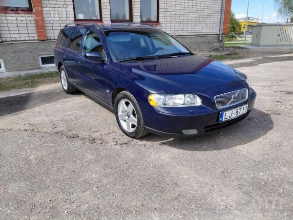 Zils Volvo V70 2005 Talsi, ar dzinēja tilpumu 2.40 L un nobraukumu 455 tūkst. km par 3390 €, foto 1 vietnē AUTOMOTO.COM.LV