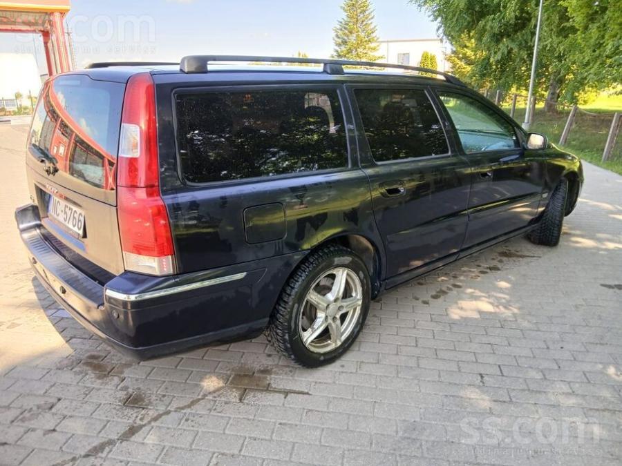 Zils Volvo V70 2005 Bauska, ar dzinēja tilpumu 2.40 L un nobraukumu 0 tūkst. km par 1690 €, foto 3 vietnē AUTOMOTO.COM.LV