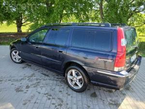 Zils Volvo V70 2005 Bauska, ar dzinēja tilpumu 2.40 L un nobraukumu 0 tūkst. km par 1690 €, foto 4 vietnē AUTOMOTO.COM.LV