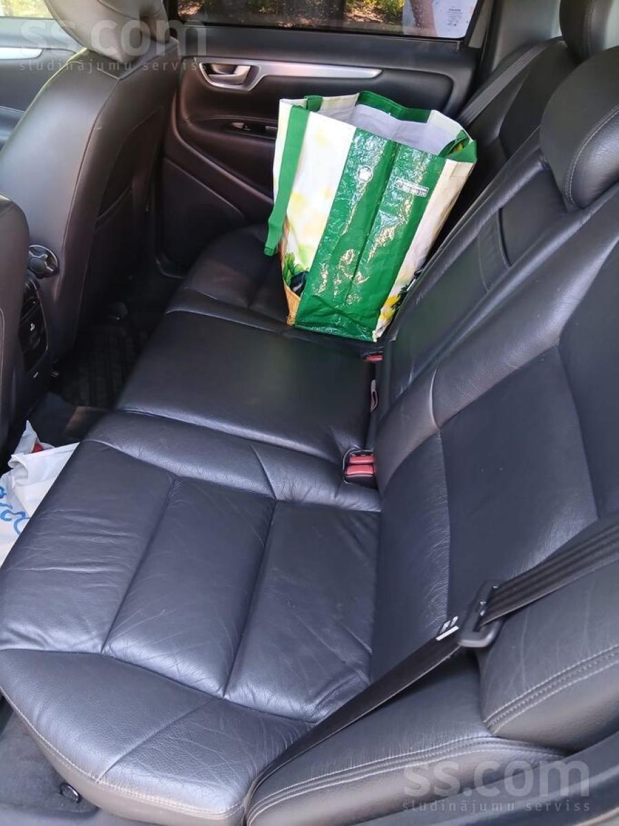 Zils Volvo V70 2005 Bauska, ar dzinēja tilpumu 2.40 L un nobraukumu 0 tūkst. km par 1690 €, foto 9 vietnē AUTOMOTO.COM.LV