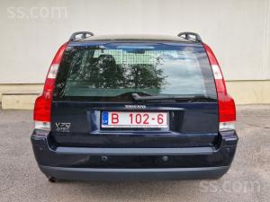 Blue Volvo V70 2005 in Ogre, with an engine capacity of 2.40 L and mileage of 0 thousand km for 3450 €, photo 8 on AUTOMOTO.COM.LV