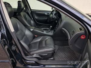 Blue Volvo V70 2005 in Ogre, with an engine capacity of 2.40 L and mileage of 0 thousand km for 3450 €, photo 10 on AUTOMOTO.COM.LV