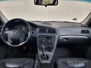 Blue Volvo V70 2005 in Ogre, with an engine capacity of 2.40 L and mileage of 0 thousand km for 3450 €, photo 14 on AUTOMOTO.COM.LV