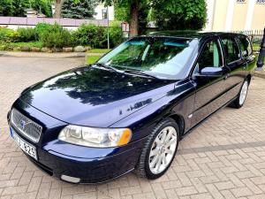Blue Volvo V70 2005 in Jonava, with an engine capacity of 2.40 L and mileage of 340 thousand km for 2250 €, photo  on AUTOMOTO.COM.LV