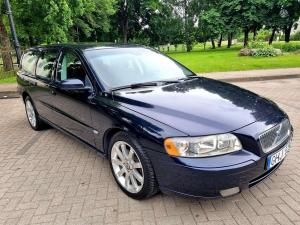 Zils Volvo V70 2005 Jonava, ar dzinēja tilpumu 2.40 L un nobraukumu 340 tūkst. km par 2250 €, foto 10 vietnē AUTOMOTO.COM.LV
