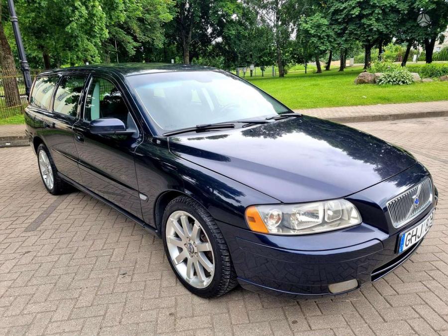 Zils Volvo V70 2005 Jonava, ar dzinēja tilpumu 2.40 L un nobraukumu 340 tūkst. km par 2250 €, foto 10 vietnē AUTOMOTO.COM.LV