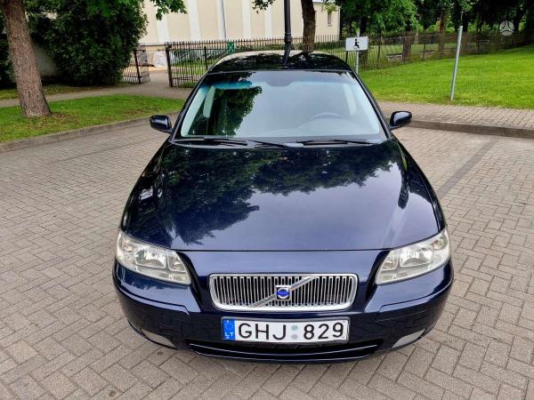 Blue Volvo V70 2005 in Jonava, with an engine capacity of 2.40 L and mileage of 340 thousand km for 2250 €, photo 10 on AUTOMOTO.COM.LV
