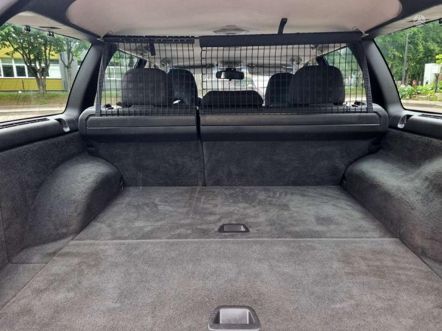 Zils Volvo V70 2005 Jonava, ar dzinēja tilpumu 2.40 L un nobraukumu 340 tūkst. km par 2250 €, foto 28 vietnē AUTOMOTO.COM.LV