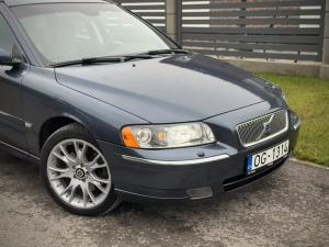 Zils Volvo V70 2005 Jelgava, ar dzinēja tilpumu 2.40 L un nobraukumu 555 tūkst. km par 2500 €, foto 7 vietnē AUTOMOTO.COM.LV