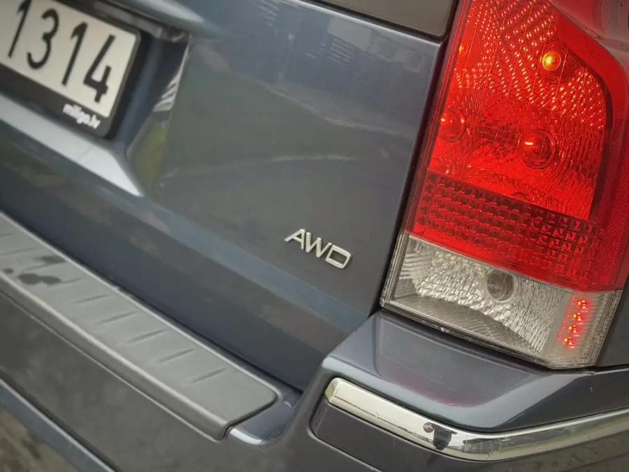Zils Volvo V70 2005 Jelgava, ar dzinēja tilpumu 2.40 L un nobraukumu 555 tūkst. km par 2500 €, foto 9 vietnē AUTOMOTO.COM.LV
