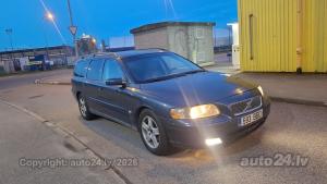 Синий Вольво В70 2005 в Таллин, объемом двигателя 2.40 л и пробегом 399 тыс. км за 1999 €, фото 3 на AUTOMOTO.COM.LV