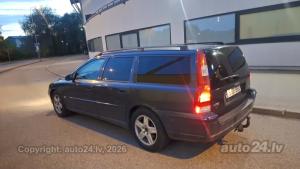 Синий Вольво В70 2005 в Таллин, объемом двигателя 2.40 л и пробегом 399 тыс. км за 1999 €, фото 4 на AUTOMOTO.COM.LV