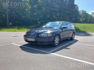 Blue Volvo V70 2005 in Aluksne, with an engine capacity of 2.40 L and mileage of 0 thousand km for 1100 €, photo  on AUTOMOTO.COM.LV