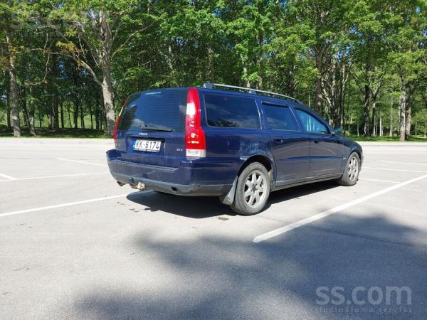 Zils Volvo V70 2005 Alūksne, ar dzinēja tilpumu 2.40 L un nobraukumu 0 tūkst. km par 1100 €, foto 5 vietnē AUTOMOTO.COM.LV