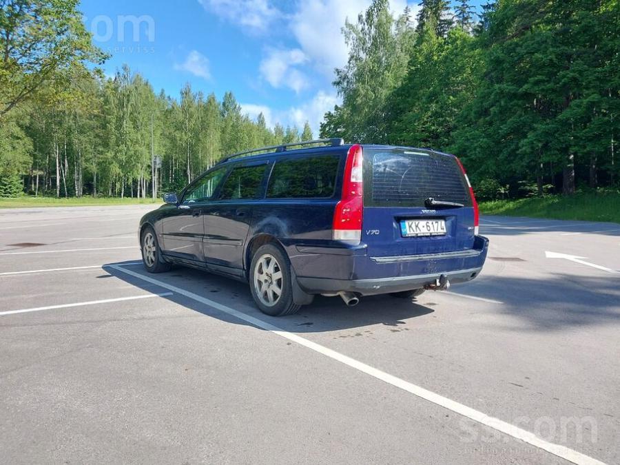 Синий Вольво В70 2005 в Алуксне, объемом двигателя 2.40 л и пробегом 0 тыс. км за 1100 €, фото 7 на AUTOMOTO.COM.LV