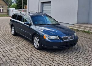 Zils Volvo V70 2005 Paide, ar dzinēja tilpumu 2.40 L un nobraukumu 401 tūkst. km par 3450 €, foto  vietnē AUTOMOTO.COM.LV