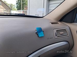 Zils Volvo V70 2005 Paide, ar dzinēja tilpumu 2.40 L un nobraukumu 401 tūkst. km par 3450 €, foto 13 vietnē AUTOMOTO.COM.LV