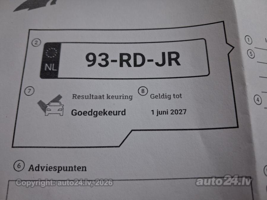 Zils Volvo V70 2005 Paide, ar dzinēja tilpumu 2.40 L un nobraukumu 401 tūkst. km par 3450 €, foto 15 vietnē AUTOMOTO.COM.LV