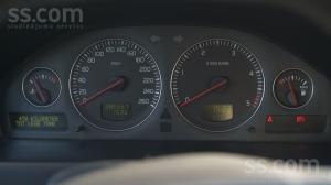 Blue Volvo V70 2005 in Riga, with an engine capacity of 2.40 L and mileage of 387 thousand km for 3000 €, photo 32 on AUTOMOTO.COM.LV