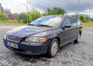 Синий Вольво В70 2005 в Тельшяй, объемом двигателя 2.40 л и пробегом 270 тыс. км за 660 €, фото  на AUTOMOTO.COM.LV