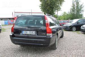 Zils Volvo V70 2005 Daugavpils, ar dzinēja tilpumu 2.40 L un nobraukumu 369 tūkst. km par 2990 €, foto 7 vietnē AUTOMOTO.COM.LV