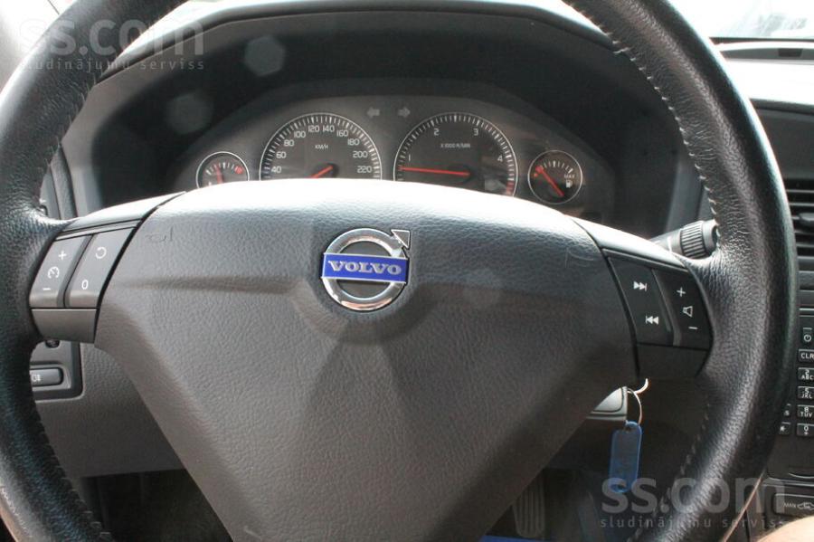 Zils Volvo V70 2005 Daugavpils, ar dzinēja tilpumu 2.40 L un nobraukumu 369 tūkst. km par 2990 €, foto 23 vietnē AUTOMOTO.COM.LV