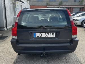 Zils Volvo V70 2005 Daugavpils, ar dzinēja tilpumu 2.40 L un nobraukumu 0 tūkst. km par 2000 €, foto 6 vietnē AUTOMOTO.COM.LV