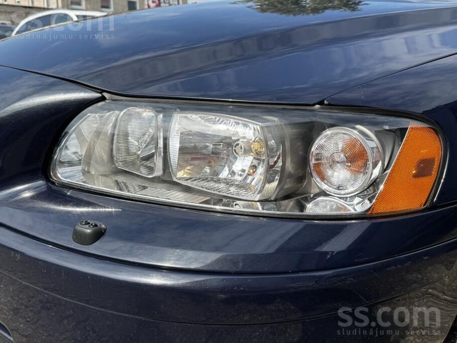 Zils Volvo V70 2005 Daugavpils, ar dzinēja tilpumu 2.40 L un nobraukumu 0 tūkst. km par 2000 €, foto 10 vietnē AUTOMOTO.COM.LV