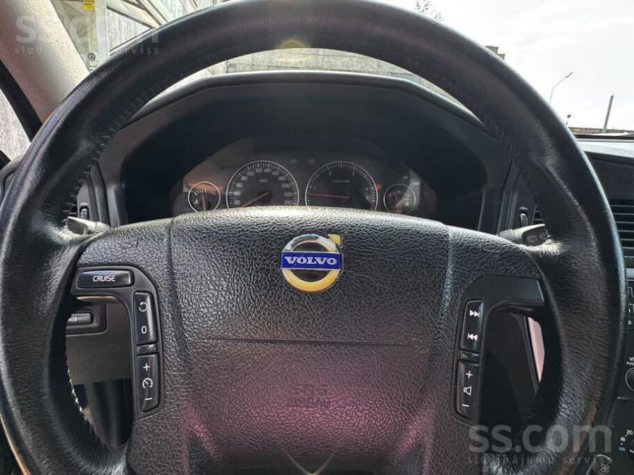 Zils Volvo V70 2005 Daugavpils, ar dzinēja tilpumu 2.40 L un nobraukumu 0 tūkst. km par 2000 €, foto 15 vietnē AUTOMOTO.COM.LV