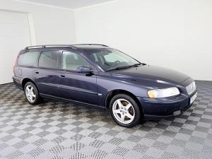 Blue Volvo V70 2005 in Tallinn, with an engine capacity of 2.40 L and mileage of 369 thousand km for 1799 €, photo  on AUTOMOTO.COM.LV