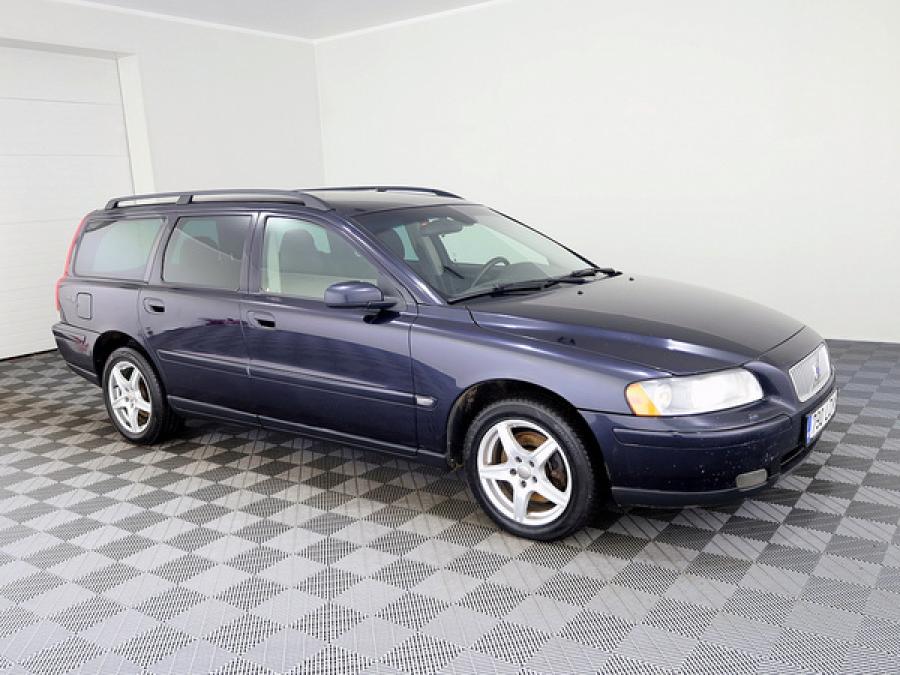 Zils Volvo V70 2005 Tallina, ar dzinēja tilpumu 2.40 L un nobraukumu 369 tūkst. km par 1799 €, foto 1 vietnē AUTOMOTO.COM.LV