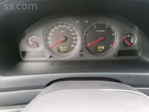 Синий Вольво В70 2005 в Салдус, объемом двигателя 2.40 л и пробегом 390 тыс. км за 1200 €, фото 6 на AUTOMOTO.COM.LV