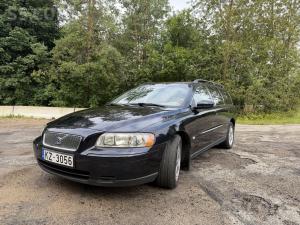 Синий Вольво В70 2005 в Краслава, объемом двигателя 2.40 л и пробегом 401 тыс. км за 1700 €, фото  на AUTOMOTO.COM.LV